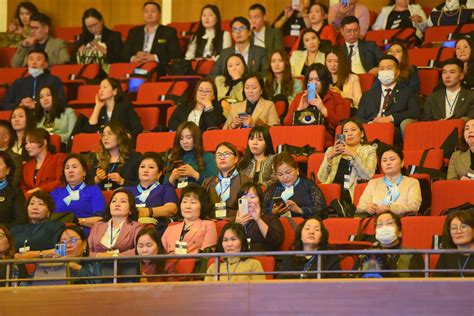 Эм зүйн салбарын хөгжил чиг хандлага сэдэвт Монголын эм зүйн ажилтны Ii их хурал болж байна