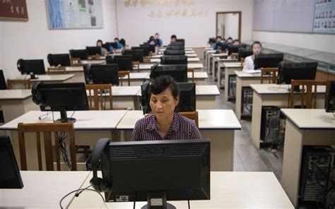 when women ruled the coding world female programmers have been written