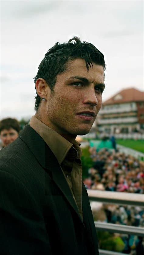 انتهت المصداقيه تماماً في كرة القدم من اجل بعض المال والسبونسر رونالدو