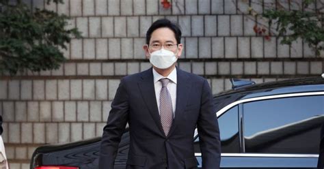 이재용 회장 시대 삼성 지배구조 어떻게 손보나