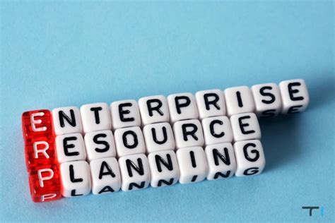 How To Choose The Right Erp Deployment Model Technicali Various Tech Insights Reviews