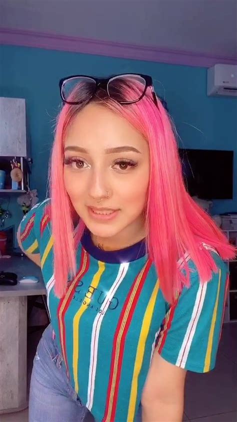 Tiktok · 𝒔𝒄𝒂𝒓𝒅𝒂𝒚🦋🤍 Women Scar Womens Top