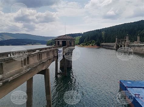Институциите в Перник обсъдиха повишения обем на язовир Студена през последните дни Утро