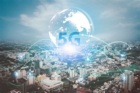 글로벌 네트워크 연결 5g 손 사업가 글로벌 네트워크 연결 5g 개념 미래 기술의 개념 5g 네트워크 무선 시스템 및 사물 인터넷 5g에 대한 스톡 사진 및 기타 이미지