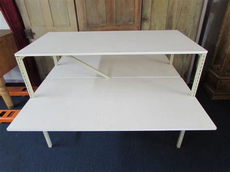 Lot Detail 2 Tier Display Table