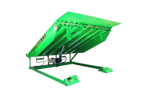Outside Loading Unloading Area Hydraulic Dock Leveler 50HZ With Push Button