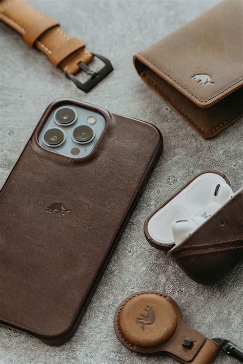 Leather Iphone Cases And Tech Accessories