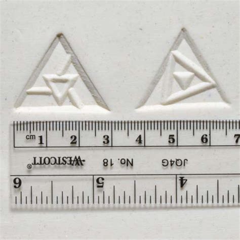 Stm 001 Medium Triangle Stamp Mkm