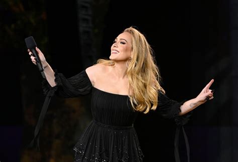 Adele Si è Sposata Il Dettaglio Non è Sfuggito Ai Fan R101