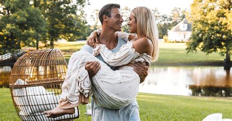 Duck Dynastys Sadie Robertson Is Engaged To Christian Huff
