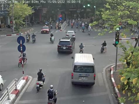 Intersection Traffic Object Detection Model V8 Data With Augmentation By Machine Learning Class