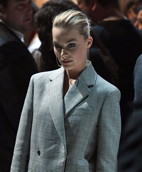 Margot Robbie Calvin Klein Show FW18 NYFW 02 13 2018 CelebMafia