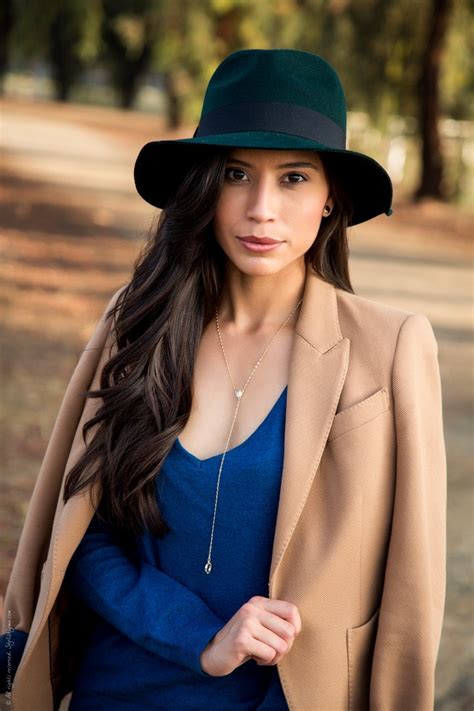 Women Wearing Hats Womens Hat Etiquette Exgb
