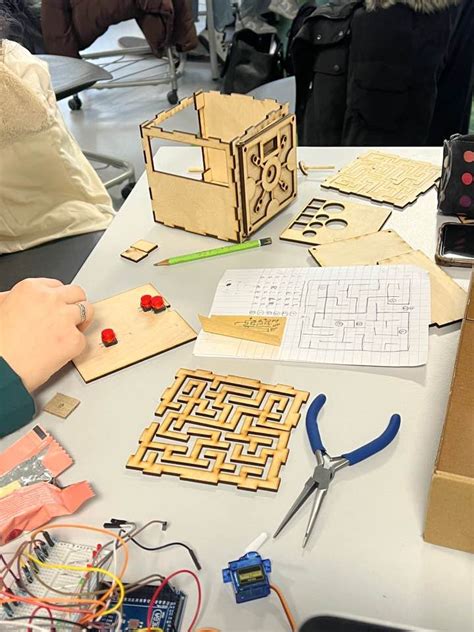 Gallery Crack The Code And Simon Says Game Hackaday Io