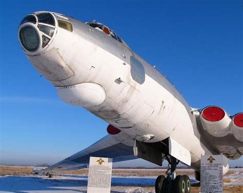 蘇聯武器你不得不服：世界最大「野牛」轟炸機活生生成了「家牛」 每日頭條