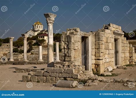 Tauric Chersonese En St Vladimir ` S Kathedraal In Sebastopol Stock