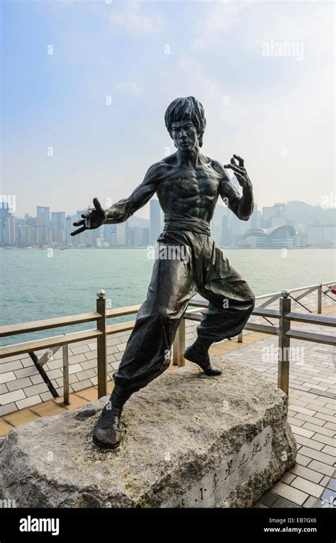 Bruce Lee Statue Seattle