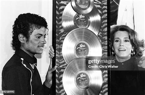 439 Michael Jackson 1983 Photos And High Res Pictures Getty Images