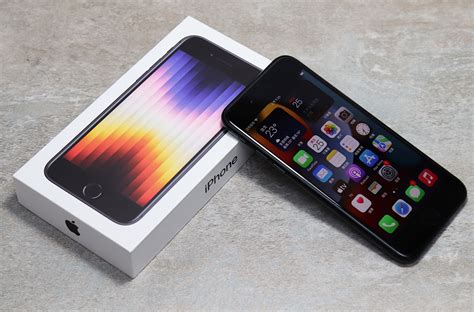 Apple Iphone Se 3代絕美開箱效能同iphone 13！新色款矽膠保護殼同步亮相 Jazznews