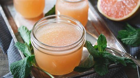 Old School Jello Desserts That Still Steal The Show