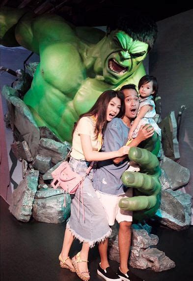 Potret Serunya Liburan Ruben Onsu Dan Keluarga Di Hong Kong