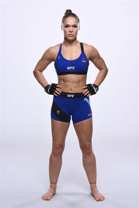 Pin By Tavis Ross On Sports Entertainment Female Mma Women Ronda