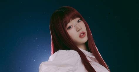 아이브 장원영 운동으로 다진 11자 복근 공개…판타지 비주얼