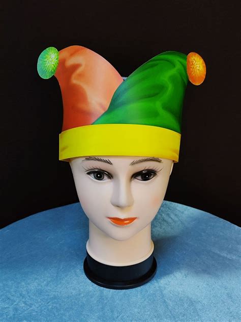 Шапка из картона — купить по низкой цене на Яндекс Маркете