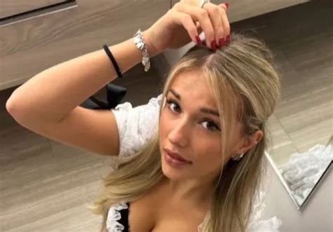 Exploring The Downblouse Trend Empowerment Style And Controversy