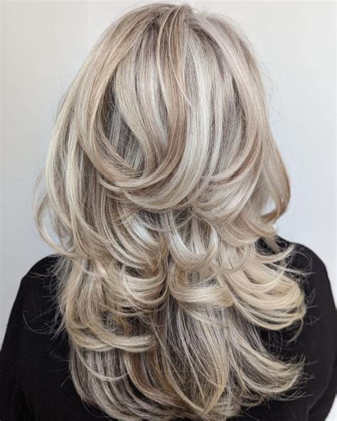 Cool Gray Blonde Hair Color Transition To Gray Hair Blonde Hair With