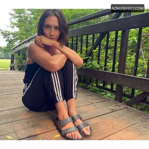 Rebecca Amzallag Feet Aznudefeet