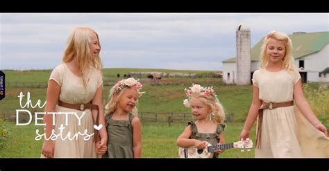 4 Adorable Sisters Sing Oh How I Love Jesus