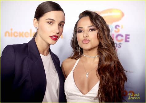 Becky G And Her Power Rangers Cast Almost Got Slimed At The Kcas 2017