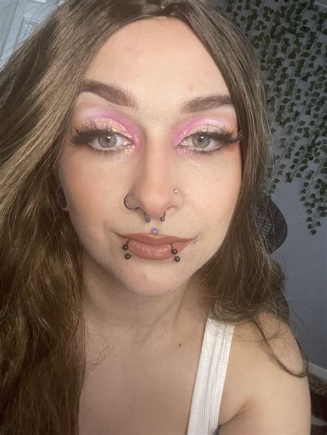Did A Coming Out Photoshoot And Lesbian Flag Makeup When I Came Out 😅 R