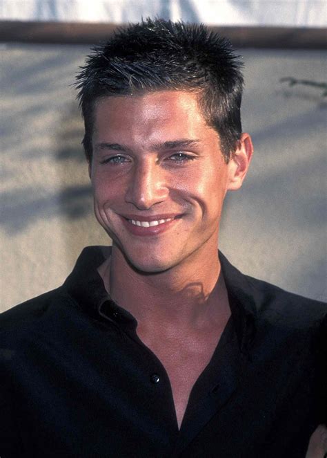 Simon Rex On Red Rocket Buzz Getting Praises From Leonardo Dicaprio