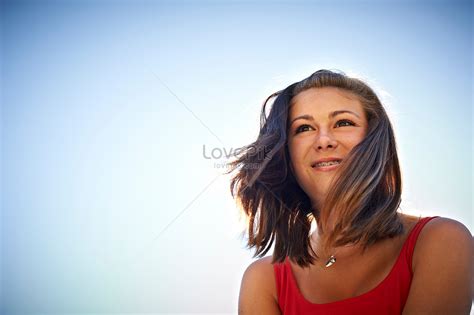 십 대 소녀 미소 사진 무료 다운로드 Lovepik