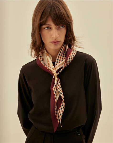 포스티 22fw 닥스 Acc 여성 Silk100와인 체인프린트 쁘띠 삼각스카프and링 세트dcsc2f828d2