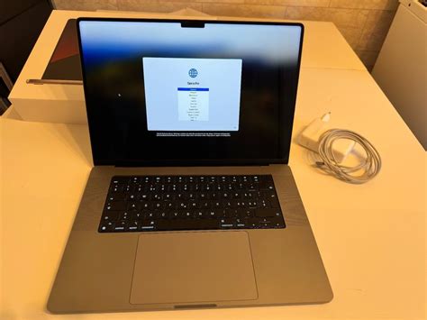 Macbook Pro M Max Go Ram C Cpu C Gpu Gebraucht In Lausanne F R Chf Mit