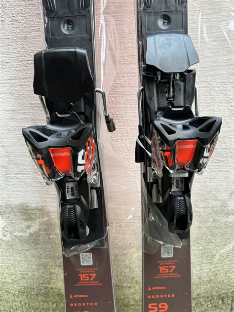 New Atomic Redster S9 FIS 157 cm W/ Marker XComp 16 Bindings | SidelineSwap