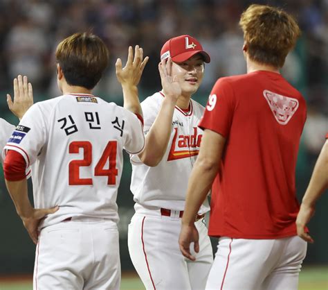 후반기 첫 위닝이숭용 감독 고른 활약 좋은 경기력” 스포츠 월드