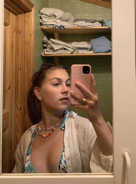 Indie Brunette In Bikini Razerdong69