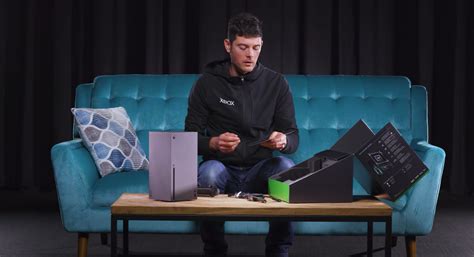 Microsoft Unboxes The Xbox Series X And Series S In New Videos