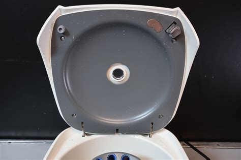 Lab Associate Centrifuge