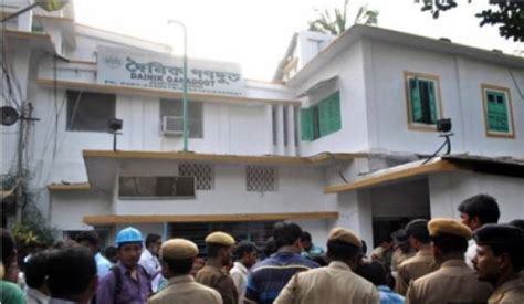 Редактор на вестник осъден на доживотен затвор за убийството на трима свои служители