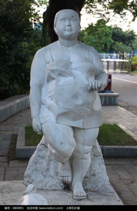 小胖妞石雕高清图片下载 红动中国