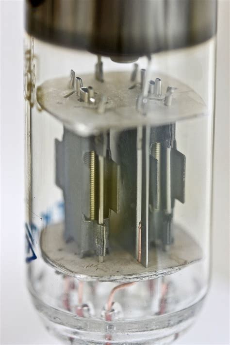 Nos 6n6p 6h6n Ussr Military Red Tip Matched Pair Gold Grid Tubes Ebay