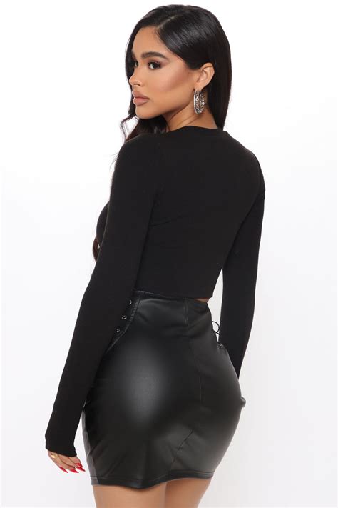 Feeling Cute Cut Out Crop Top Black Fashion Nova Knit Tops