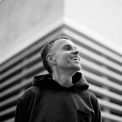 Dynamic Musician Roi Shares New Ep Pasture Drum Thud