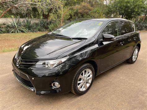 Toyota Auris Model Clean Car For Sale SAVEMARI