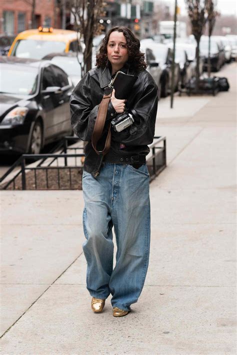 What Footwear To Wear With Baggy Jeans At Albert Glover Blog